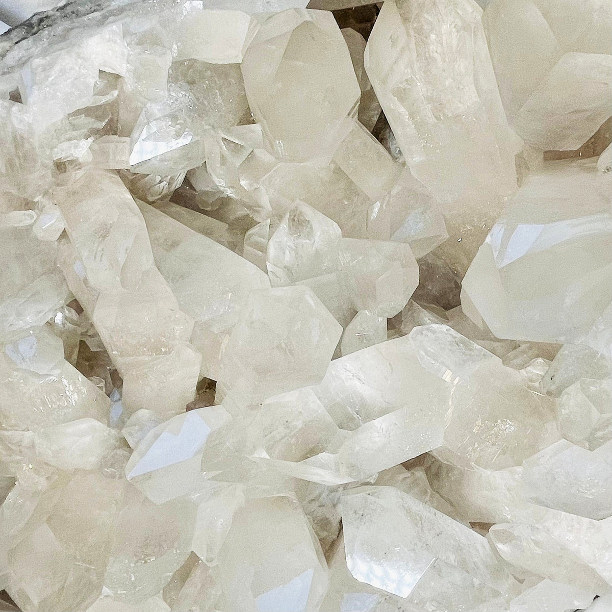 Massive Quartz Cluster – Symbolic Magic